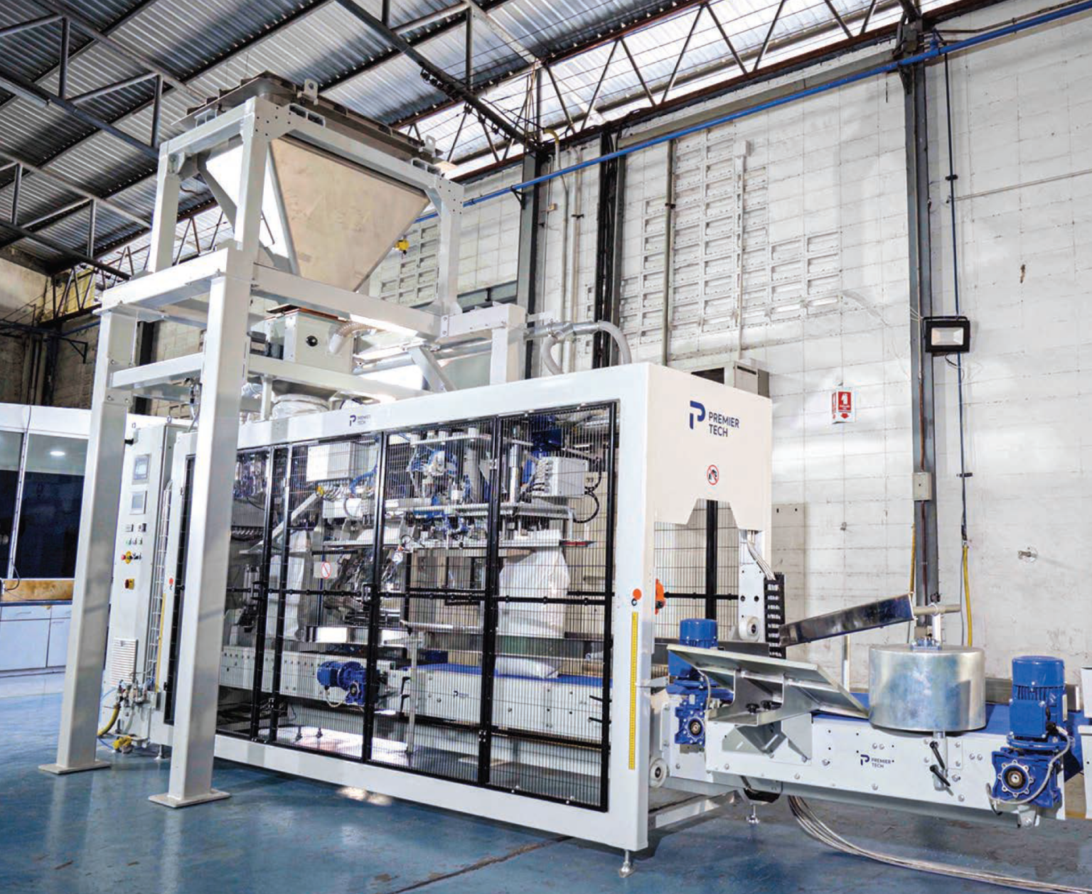 Bagging Machines and Robot Palletisers - PMR Grain Systems